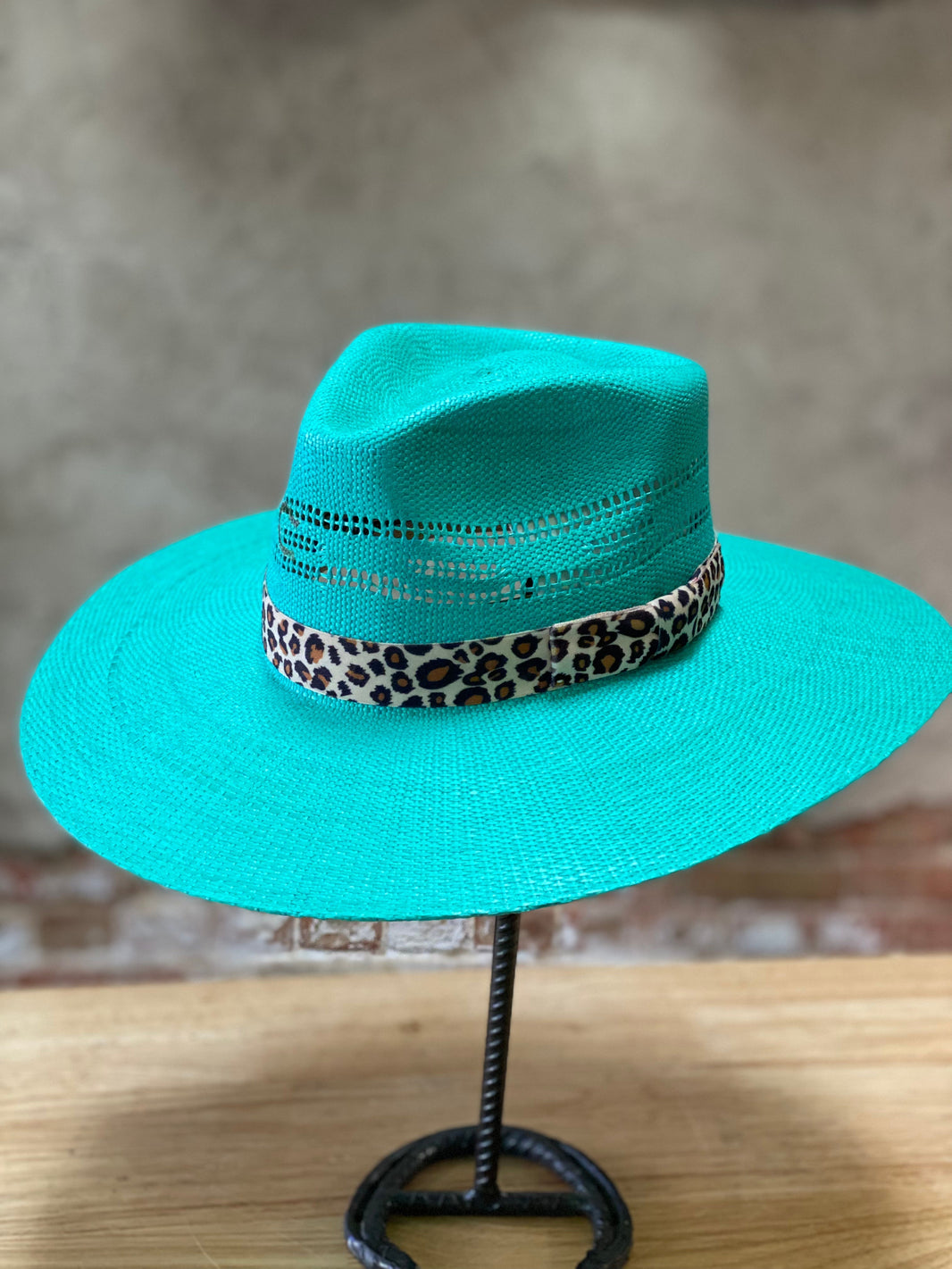 Charlie 1 Horse Hats for Men & Women | Statement Western Hats ...